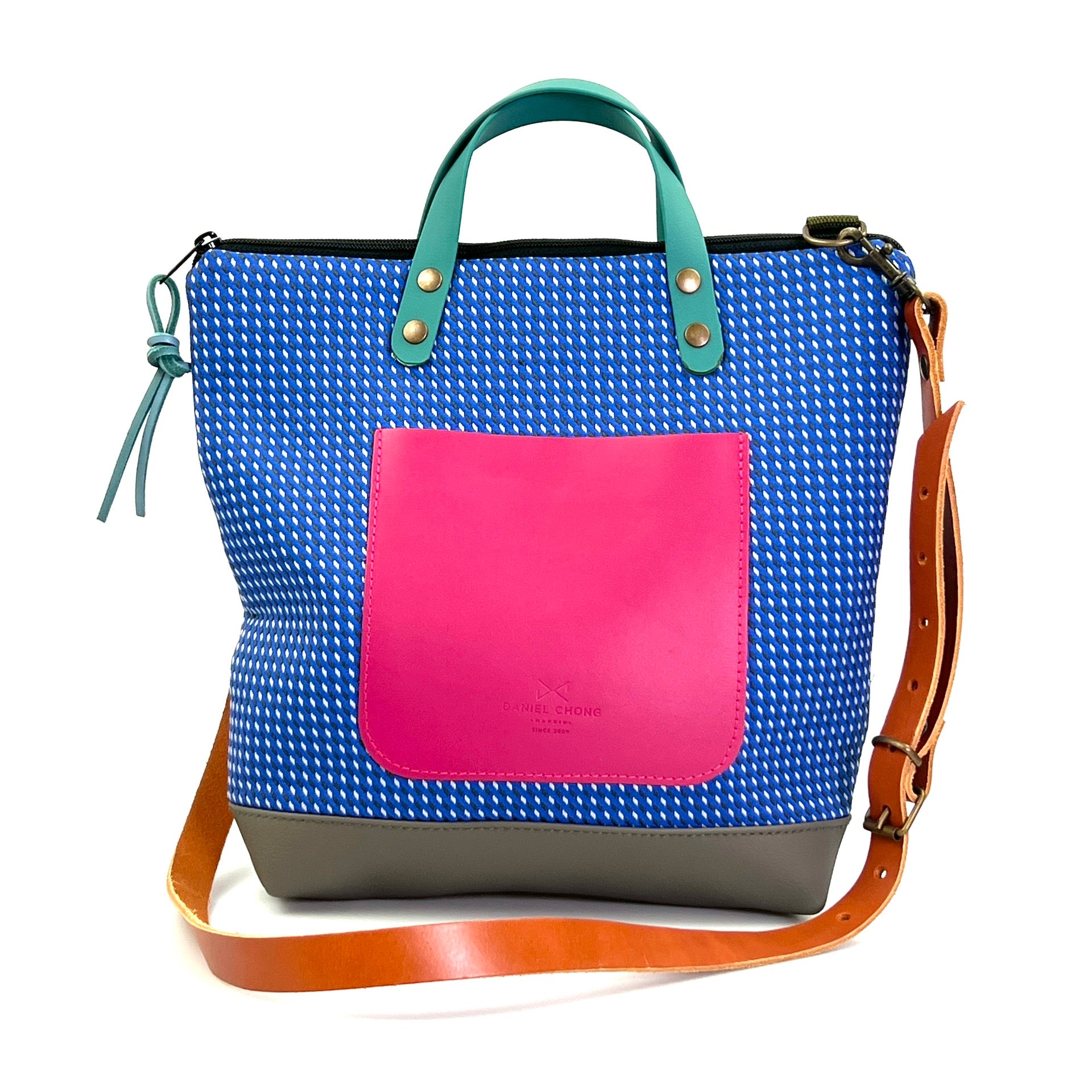 Padded square crossbody bag with Vegan handles – Daniel Chong